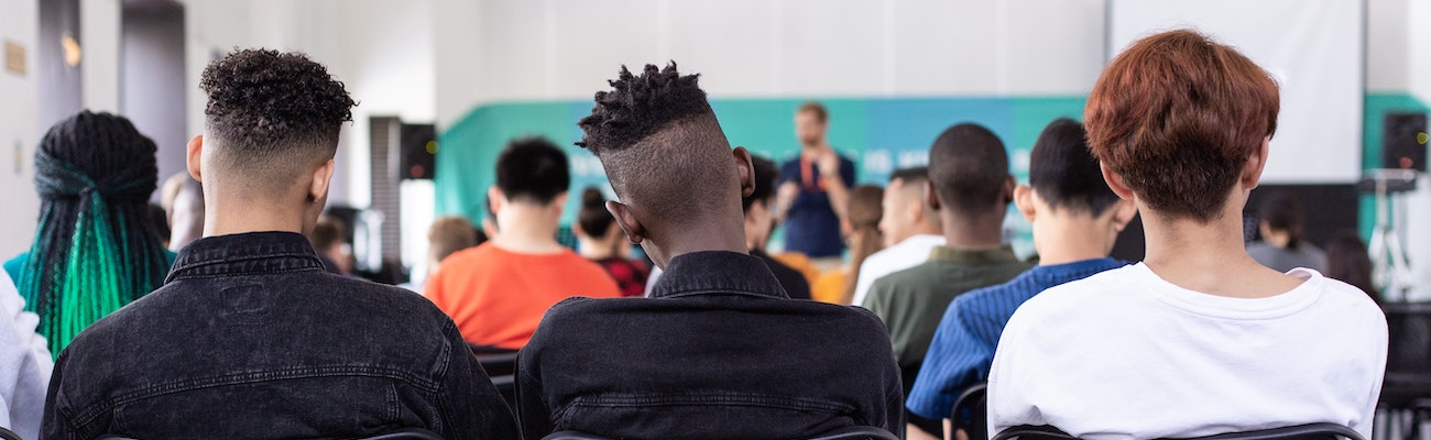 6 Best Student Loans for Community College in 2026